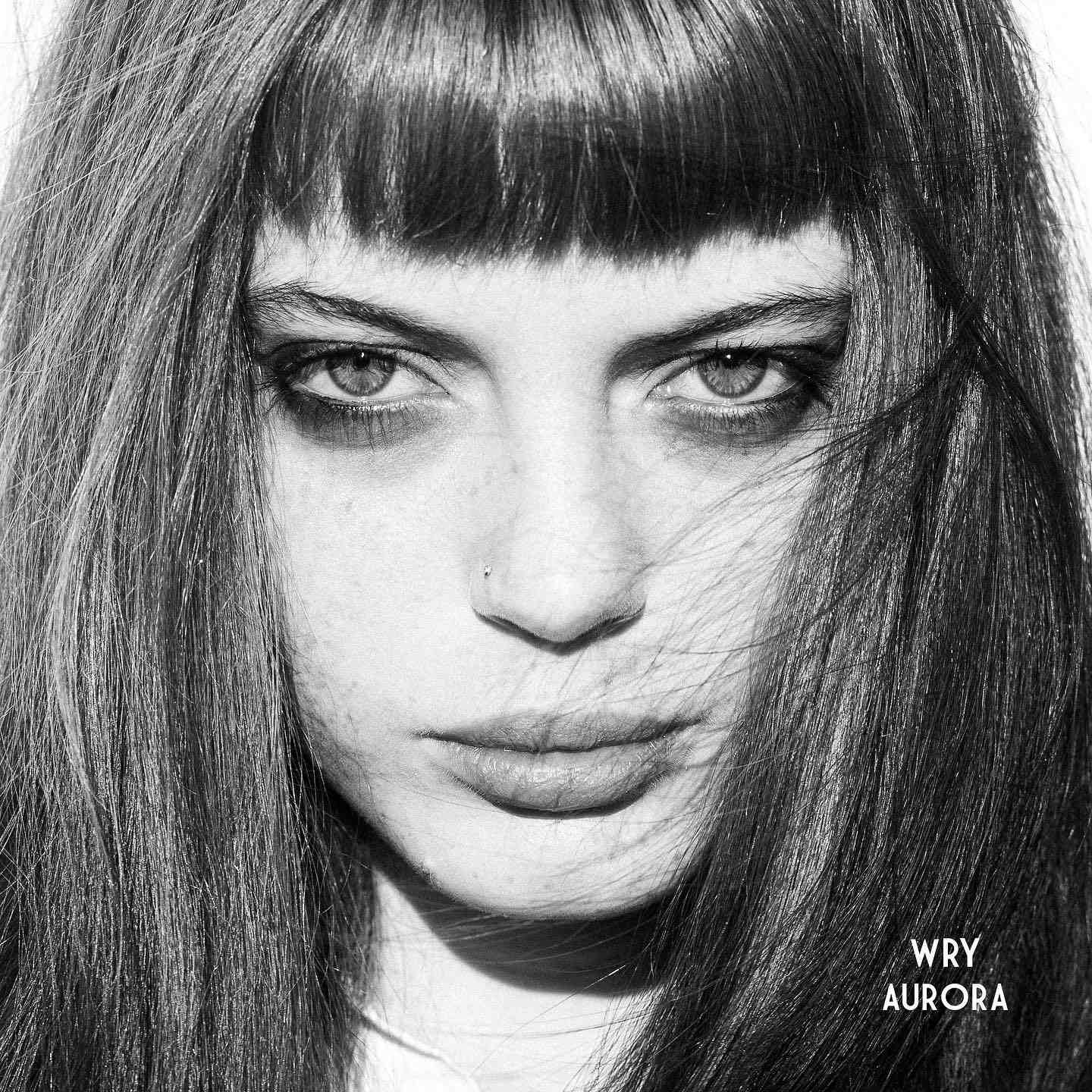 Crítica | Wry: "Aurora" - Música Instantânea