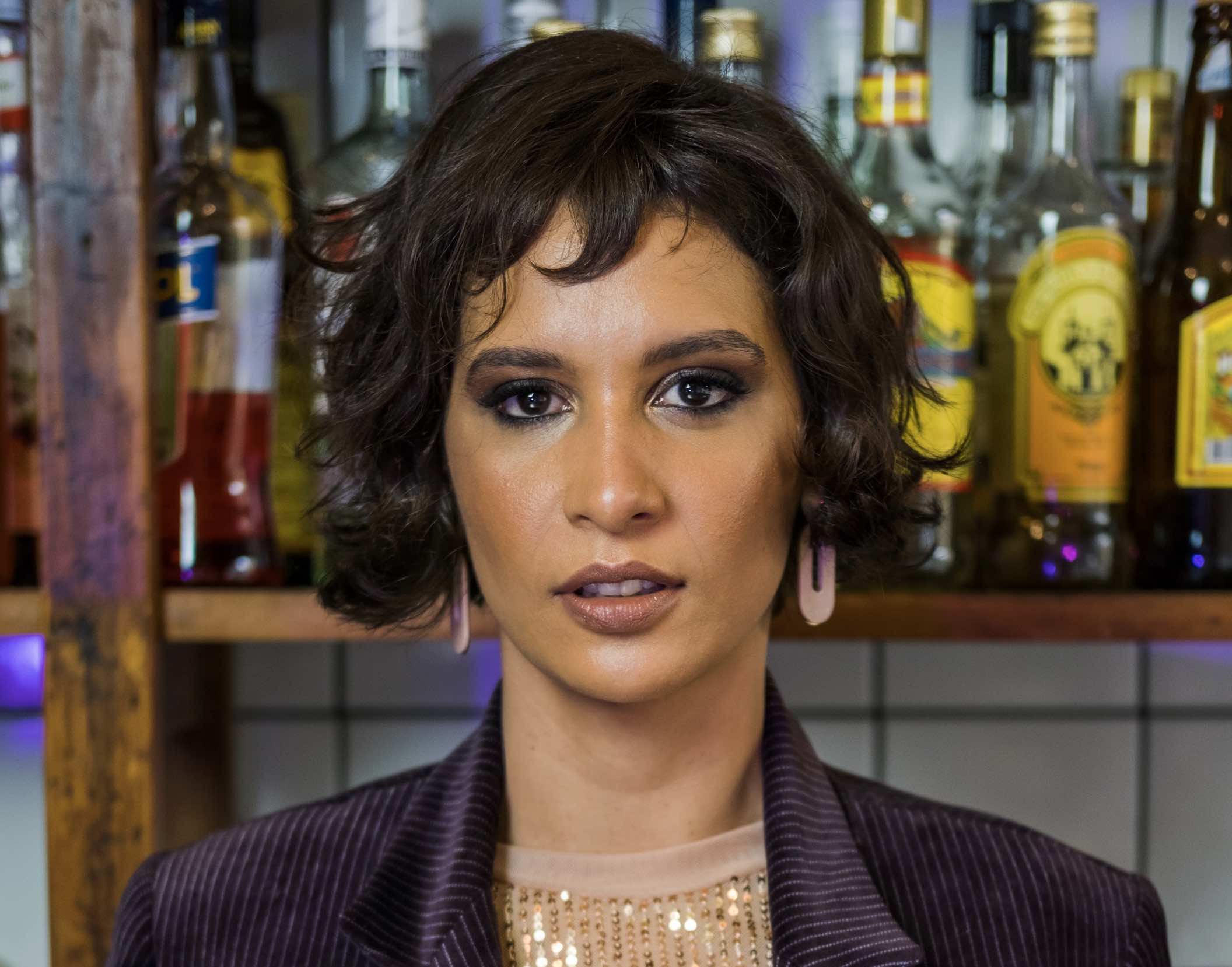 Mari Tavares: "Tapa de Pelica" - Música Instantânea