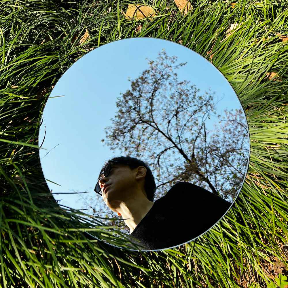 Cornelius: “Sparks” / “Quantum Ghosts” - Música Instantânea