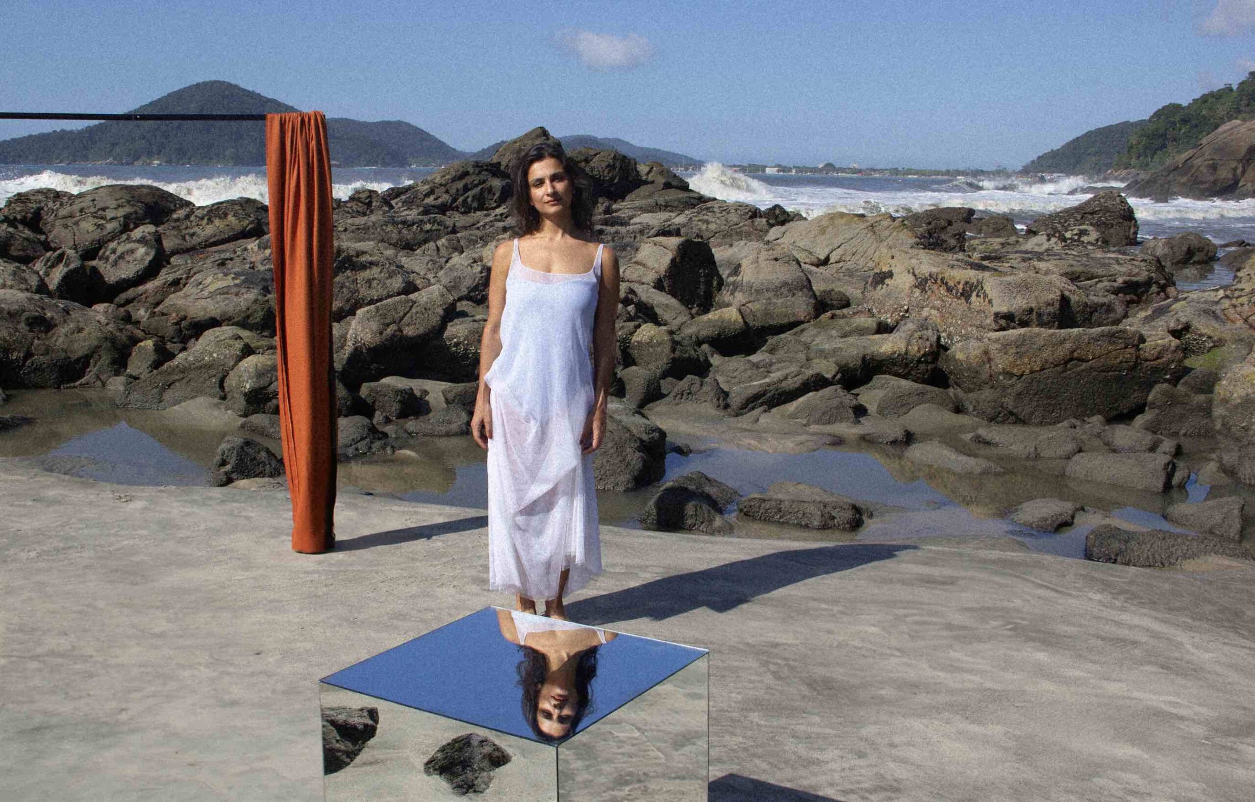 Papisa: "Melhor Assim" - Música Instantânea