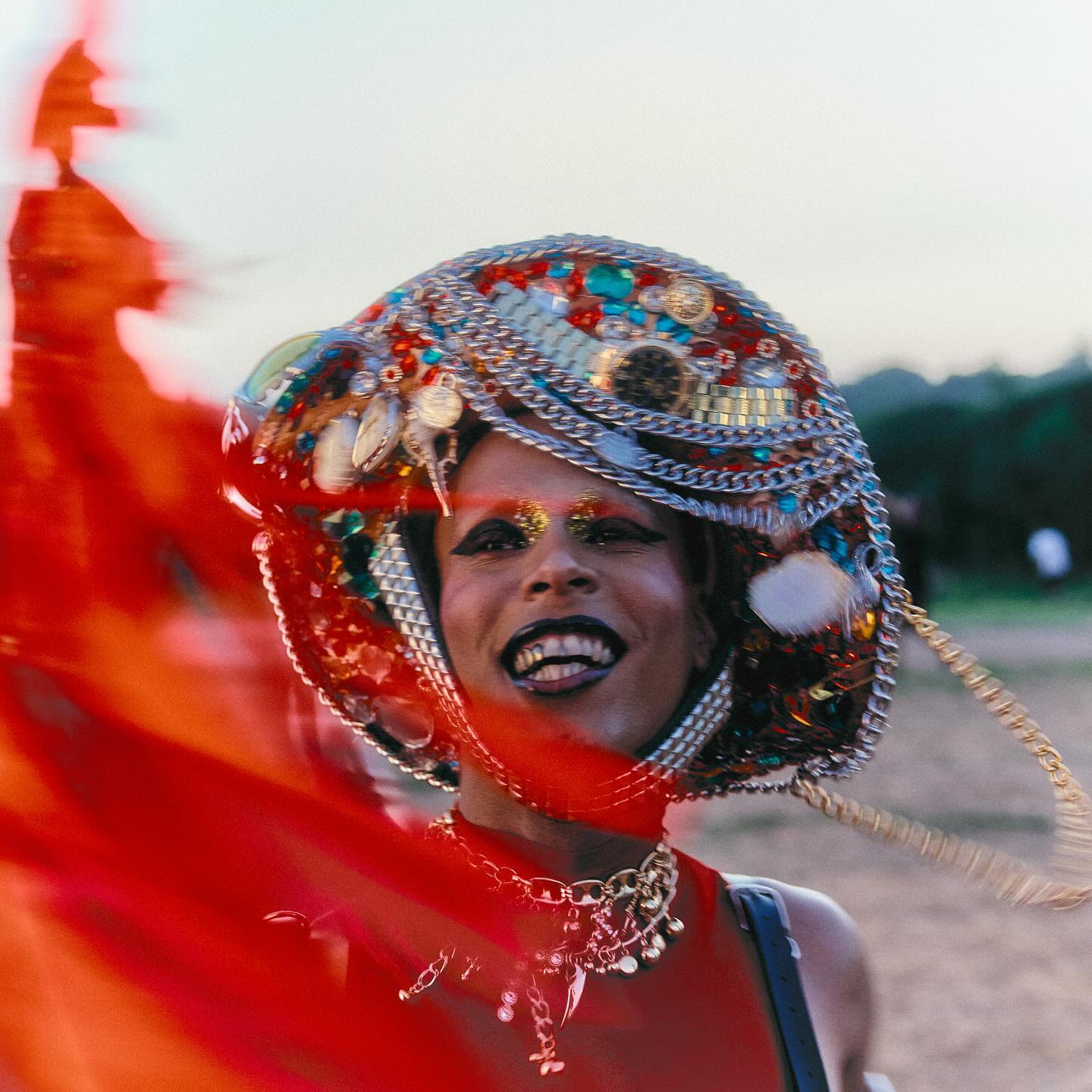 Crítica | Giovani Cidreira: “Carnaval Eu Chego Lá” - Música Instantânea