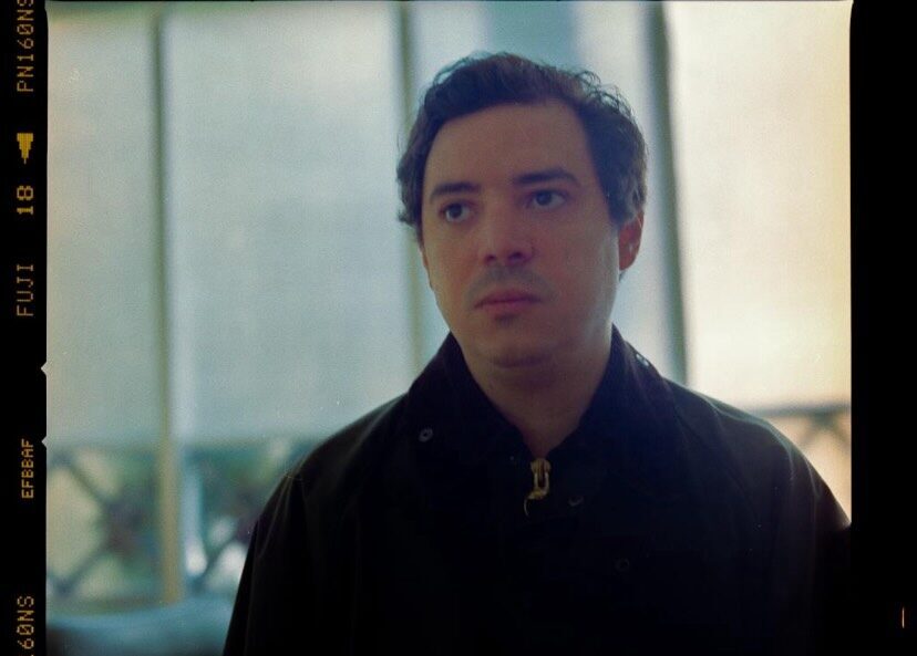 Apeles: "Mandrião (Vida e Obra)" - Música Instantânea