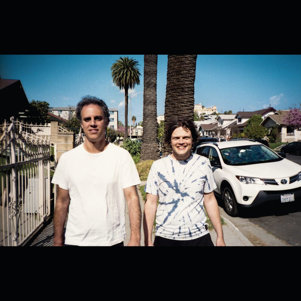 Ouça | Kieran Hebden & William Tyler: "41 Longfield Street Late '80s ...