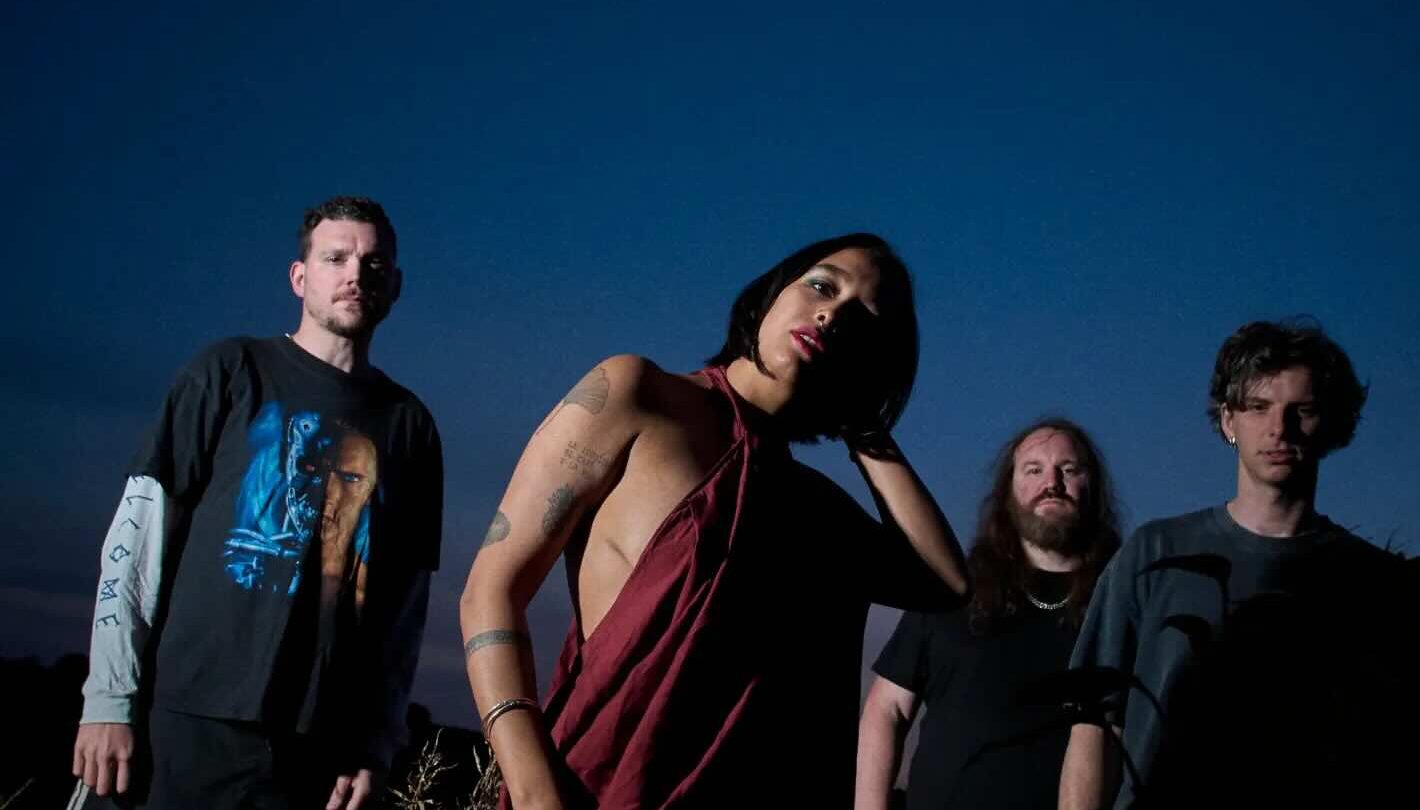 Mandy, Indiana: “Sicko!” (Feat. Billy Woods) - Música Instantânea